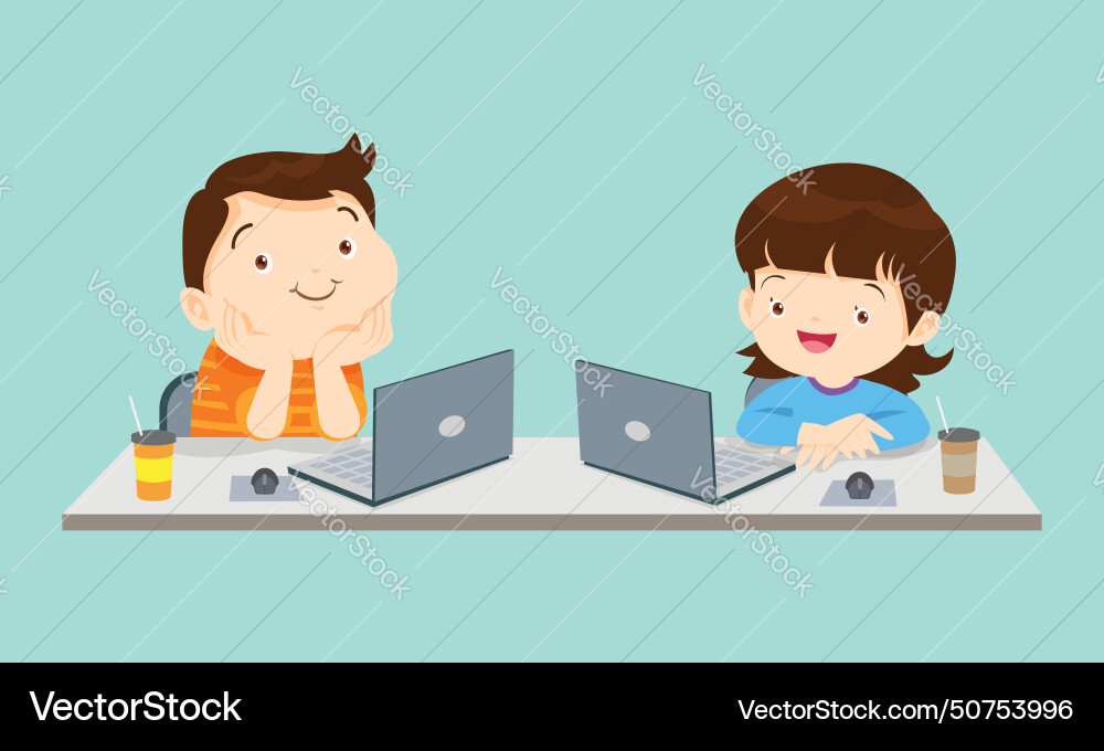 Kids on online learning education courses 2 Vector Image