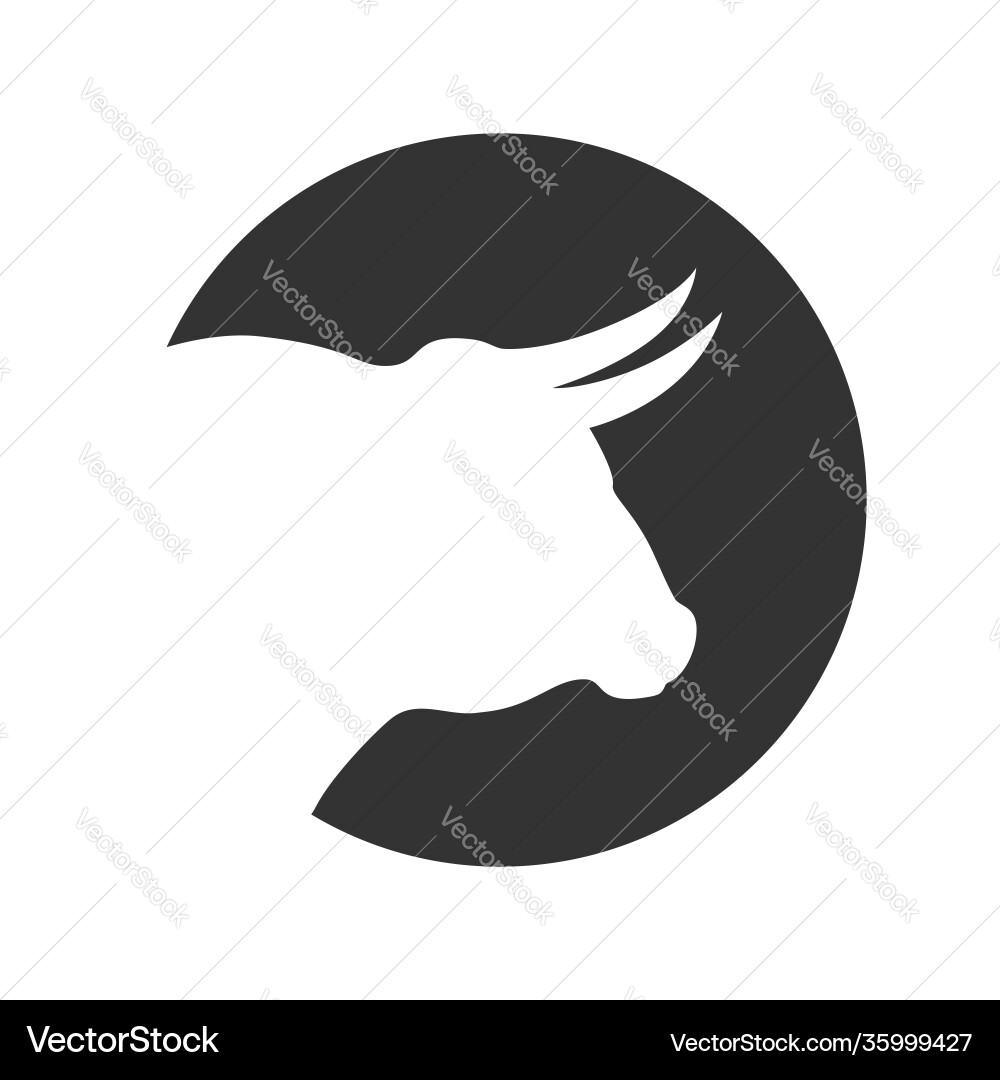 Ox head Royalty Free Vector Image - VectorStock