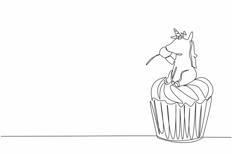 Unicorn cupcakes Royalty Free Vector Image - VectorStock