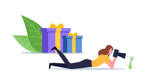 Photographer making photo session Royalty Free Vector Image