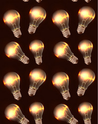 Seamless texture with realistic light bulbs Vector Image