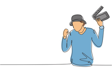 Single continuous line drawing film director Vector Image