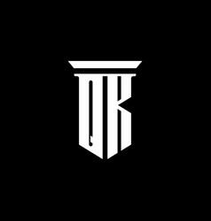 Qk logo monogram emblem style with crown shape Vector Image